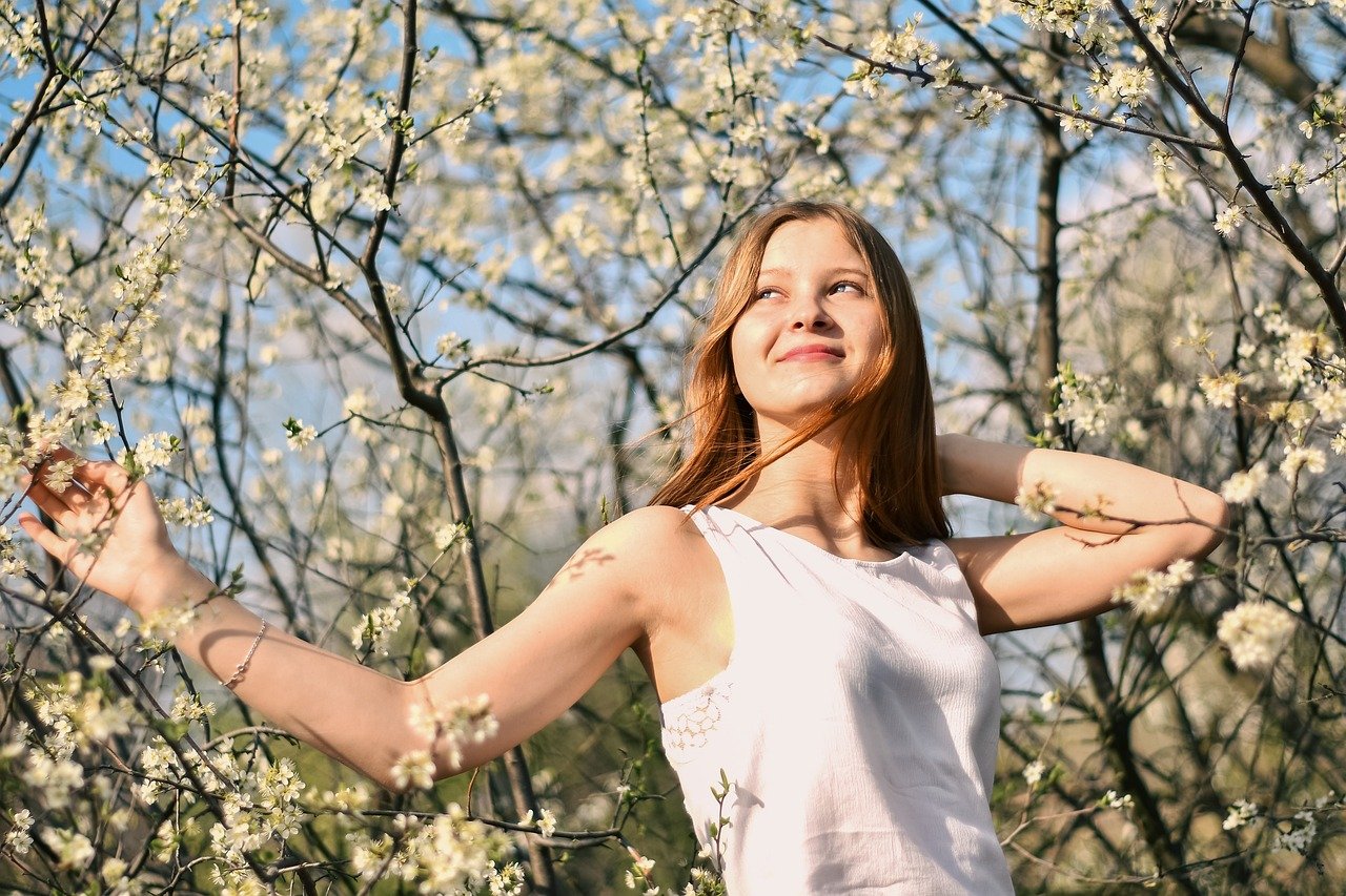 How To Look Beautiful? Unlock The Secrets To Natural Beauty | What's Up ...